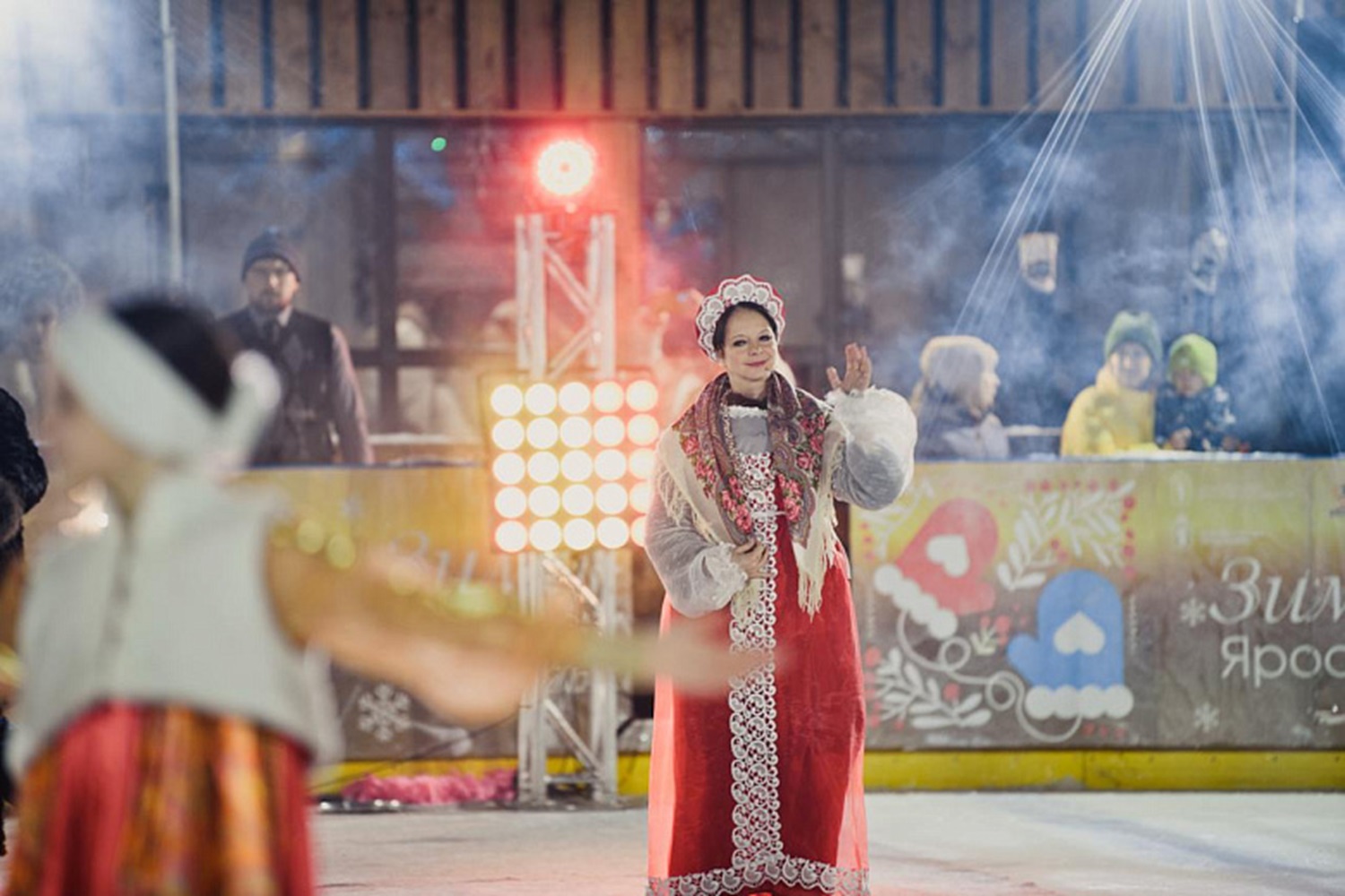 Мэрия Ярославля вынужденно установила лимит на посещение бесплатного катка : Общество : Live24.ru